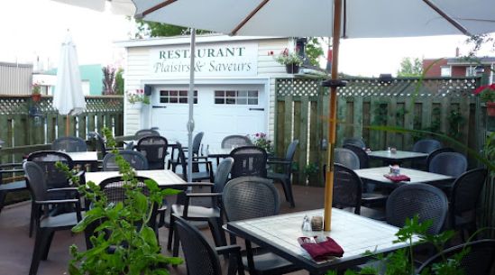 Restaurant Plaisirs et Saveurs Café Bistro at 155 Rue St Jean Baptiste ...